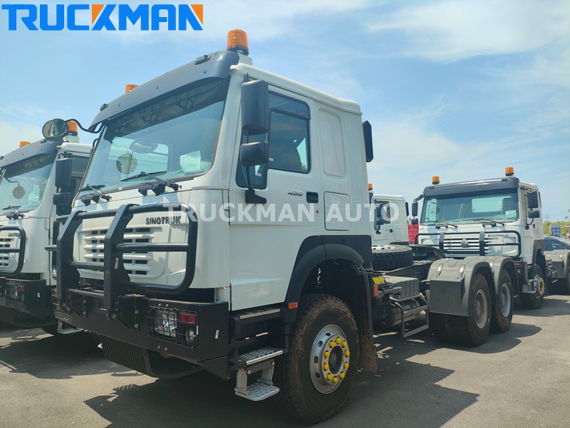 Heavy Duty SINOTRUK HOWO 10 Wheels 430HP Tractor Head To Ghana
