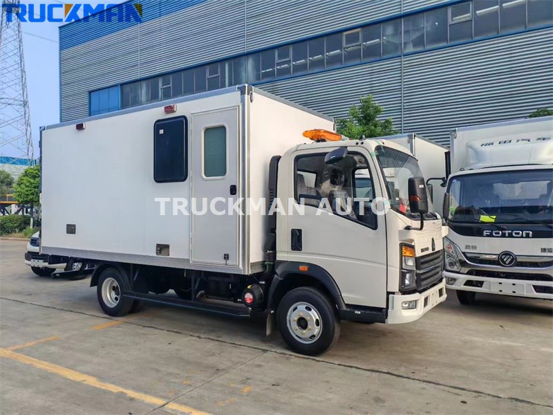 SINOTRUK HOWO 4X2 Mobile Workshop Maintenance Service Truck