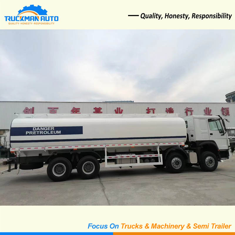 Durable SINOTRUK HOWO 12 Wheels 30 CBM Fuel Tanker Truck For Oil ...